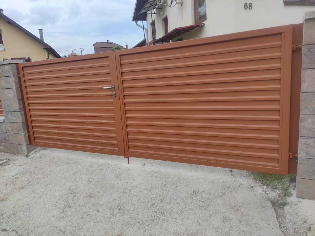 Double-leaf gate – Rudina | Sliding gates and fences | VISIO