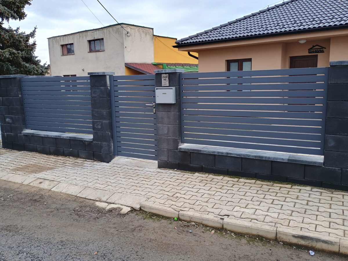 Cantilever gate – Veľký Šariš | Sliding gates and fences | VISIO